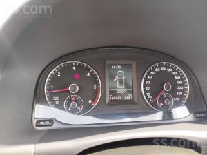 Volkswagen Touran 2014 in Riga, with an engine capacity of 1.60 L and mileage of 191 thousand km for 6500 €, photo 3 on AUTOMOTO.COM.LV
