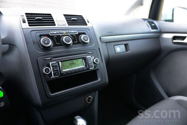 Volkswagen Touran 2014 in Riga, with an engine capacity of 2.00 L and mileage of 273 thousand km for 6490 €, photo 7 on AUTOMOTO.COM.LV