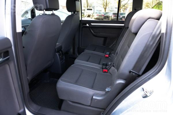 Volkswagen Touran 2014 in Riga, with an engine capacity of 2.00 L and mileage of 273 thousand km for 6490 €, photo 10 on AUTOMOTO.COM.LV