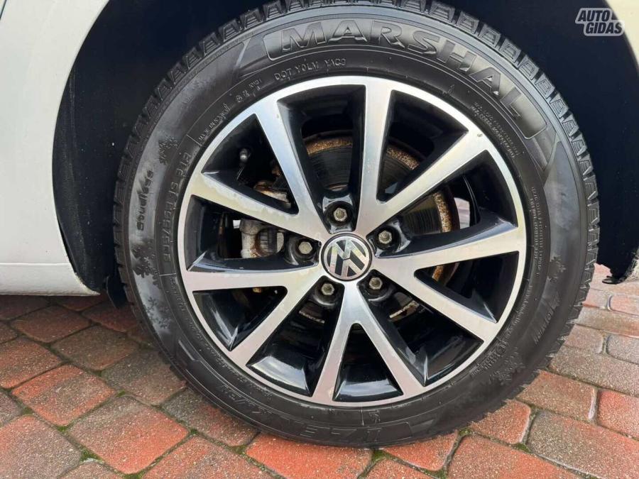 Volkswagen Touran 2014 Šauļi, ar dzinēja tilpumu 1.60 L un nobraukumu 310 tūkst. km par 4950 €, foto 13 vietnē AUTOMOTO.COM.LV