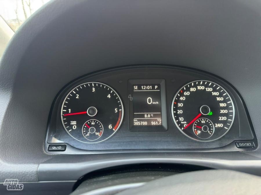 Фольксваген Туран 2014 в Шяуляй, объемом двигателя 1.60 л и пробегом 310 тыс. км за 4950 €, фото 14 на AUTOMOTO.COM.LV