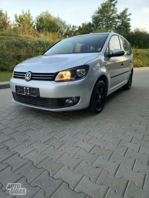 Volkswagen Touran 2014 Viļņa, ar dzinēja tilpumu 1.60 L un nobraukumu 238 tūkst. km par 6700 €, foto  vietnē AUTOMOTO.COM.LV