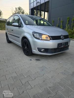 Volkswagen Touran 2014 Viļņa, ar dzinēja tilpumu 1.60 L un nobraukumu 238 tūkst. km par 6700 €, foto 4 vietnē AUTOMOTO.COM.LV