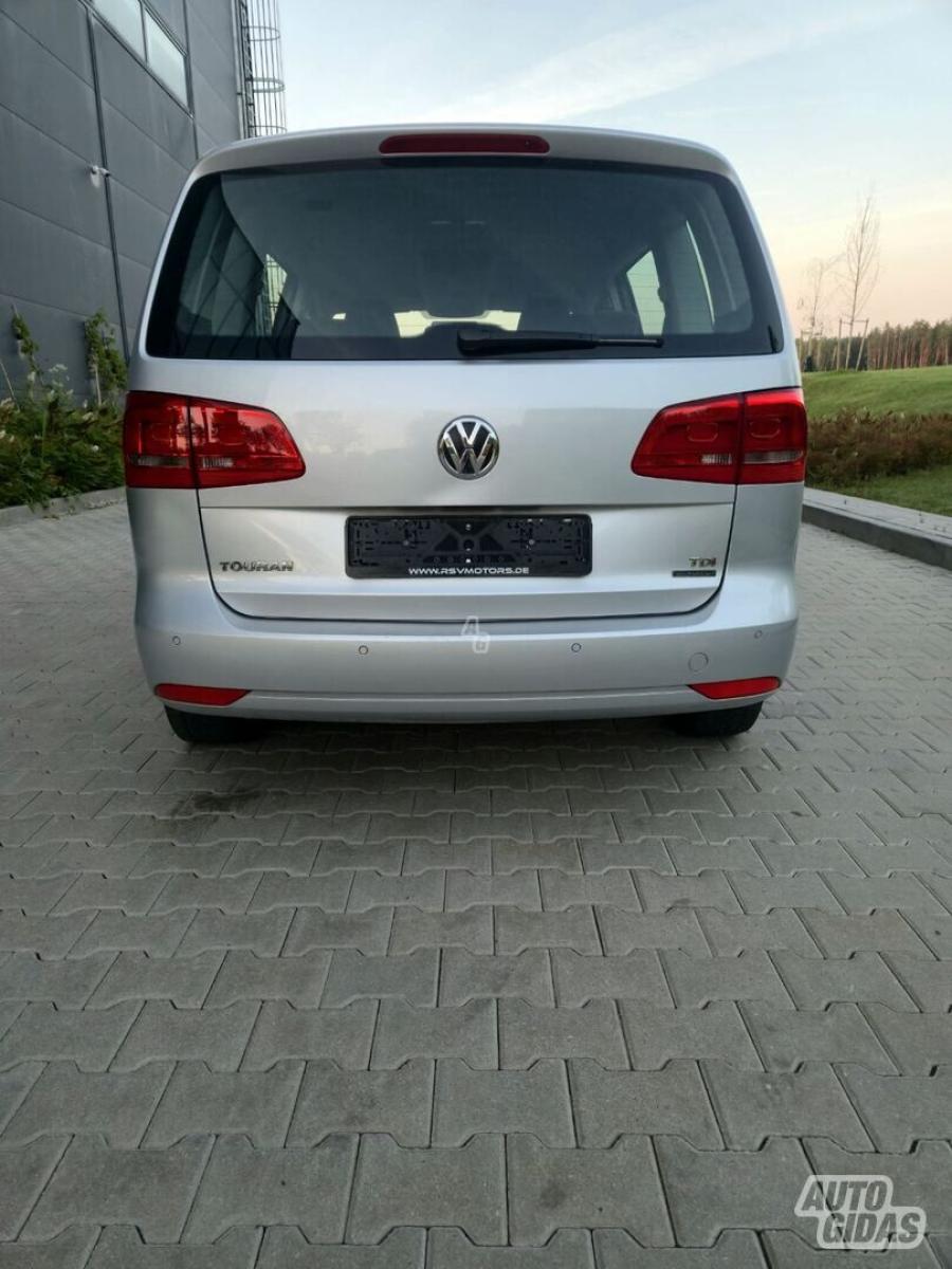 Volkswagen Touran 2014 Viļņa, ar dzinēja tilpumu 1.60 L un nobraukumu 238 tūkst. km par 6700 €, foto 8 vietnē AUTOMOTO.COM.LV