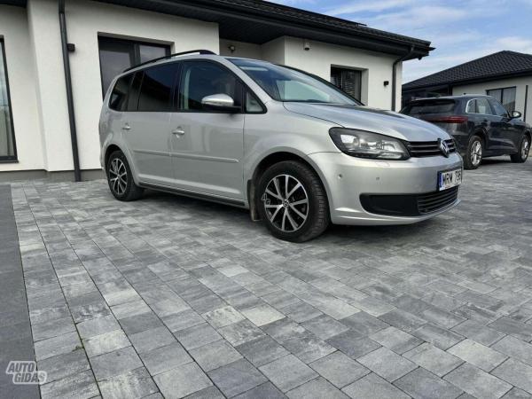 Volkswagen Touran 2014 in Siauliai, with an engine capacity of 1.60 L and mileage of 310 thousand km for 4950 €, photo 1 on AUTOMOTO.COM.LV