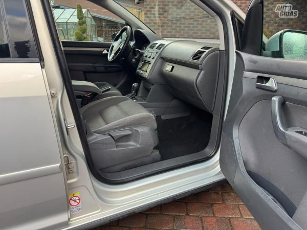 Volkswagen Touran 2014 in Siauliai, with an engine capacity of 1.60 L and mileage of 310 thousand km for 4950 €, photo 7 on AUTOMOTO.COM.LV