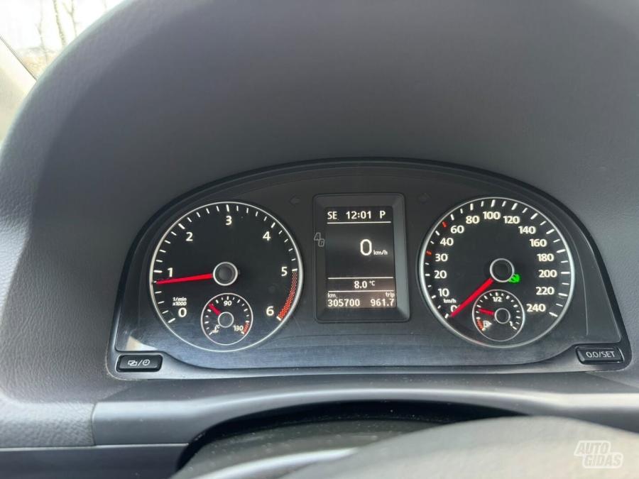Фольксваген Туран 2014 в Шяуляй, объемом двигателя 1.60 л и пробегом 310 тыс. км за 4950 €, фото 12 на AUTOMOTO.COM.LV