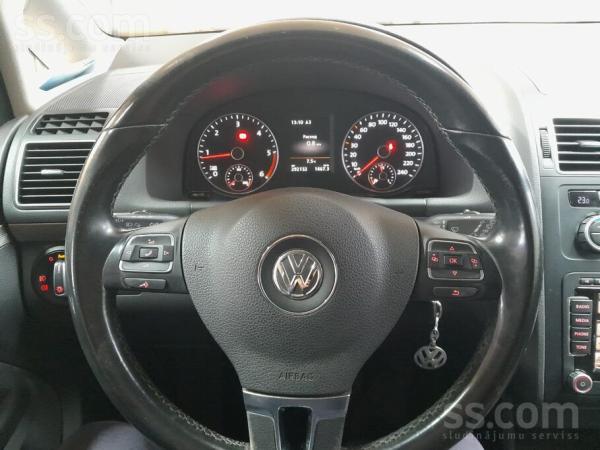 Volkswagen Touran 2015 Madona, ar dzinēja tilpumu 2.00 L un nobraukumu 292 tūkst. km par 5700 €, foto 9 vietnē AUTOMOTO.COM.LV