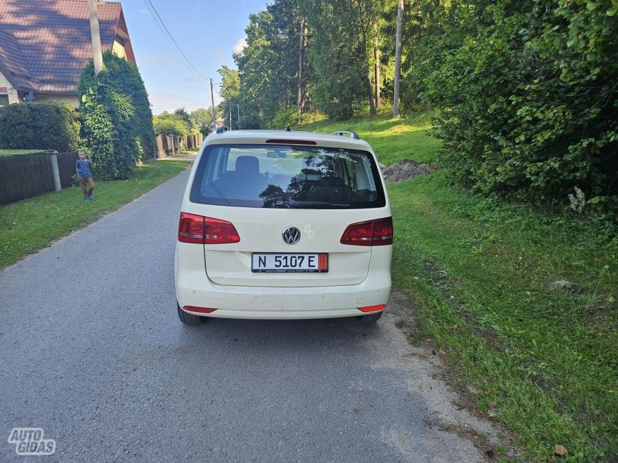 Volkswagen Touran 2015 Prienai, ar dzinēja tilpumu 2.00 L un nobraukumu 350 tūkst. km par 2450 €, foto 5 vietnē AUTOMOTO.COM.LV
