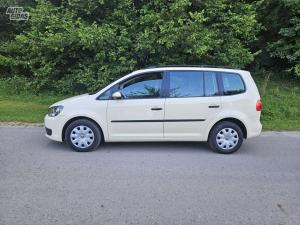 Volkswagen Touran 2015 Prienai, ar dzinēja tilpumu 2.00 L un nobraukumu 350 tūkst. km par 2450 €, foto 11 vietnē AUTOMOTO.COM.LV