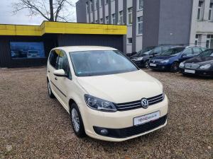 Volkswagen Touran 2016 in Kaunas, with an engine capacity of 2.00 L and mileage of 271 thousand km for 4200 €, photo  on AUTOMOTO.COM.LV