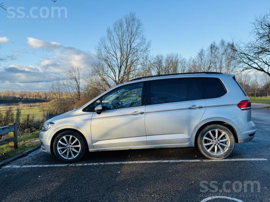 Volkswagen Touran 2016 in Riga, with an engine capacity of 1.60 L and mileage of 239 thousand km for 8900 €, photo 4 on AUTOMOTO.COM.LV