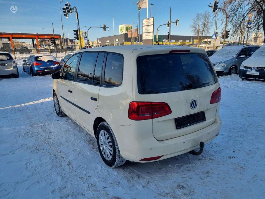 Volkswagen Touran 2016 Kauņa, ar dzinēja tilpumu 2.00 L un nobraukumu 271 tūkst. km par 4200 €, foto 3 vietnē AUTOMOTO.COM.LV