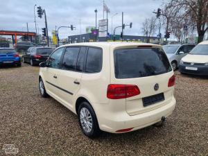 Volkswagen Touran 2016 Kauņa, ar dzinēja tilpumu 2.00 L un nobraukumu 276 tūkst. km par 3850 €, foto 4 vietnē AUTOMOTO.COM.LV