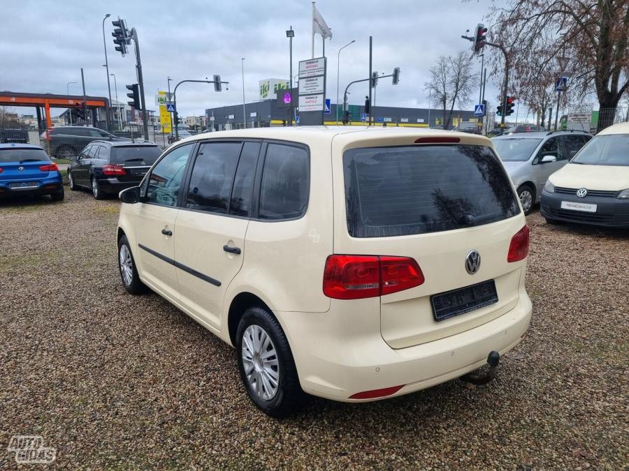 Volkswagen Touran 2016 Kauņa, ar dzinēja tilpumu 2.00 L un nobraukumu 276 tūkst. km par 3850 €, foto 4 vietnē AUTOMOTO.COM.LV