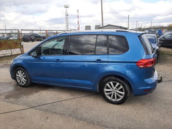Volkswagen Touran 2016 in Vilnius, with an engine capacity of 2.00 L and mileage of 218 thousand km for 11500 €, photo 2 on AUTOMOTO.COM.LV