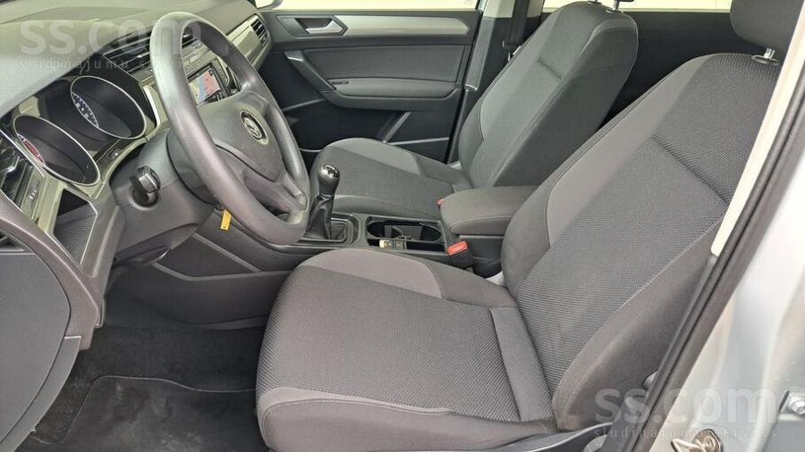 Volkswagen Touran 2016 Ogre, ar dzinēja tilpumu 1.20 L un nobraukumu 237 tūkst. km par 10250 €, foto 21 vietnē AUTOMOTO.COM.LV