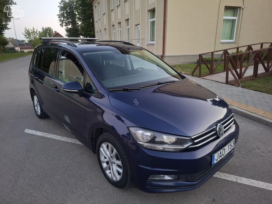 Volkswagen Touran 2016 in Kaunas, with an engine capacity of 1.60 L and mileage of 360 thousand km for 7000 €, photo 1 on AUTOMOTO.COM.LV