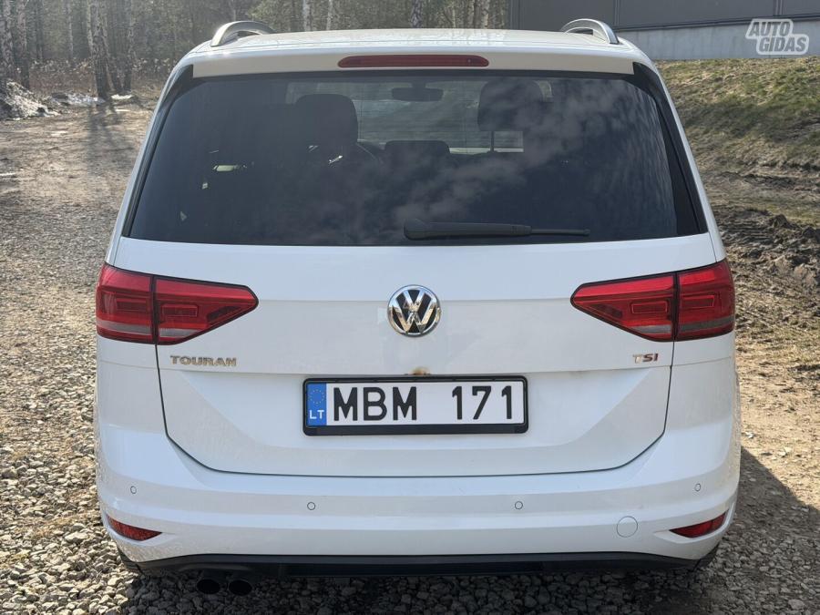Volkswagen Touran 2016 in Vilnius, with an engine capacity of 1.40 L and mileage of 306 thousand km for 6700 €, photo 6 on AUTOMOTO.COM.LV