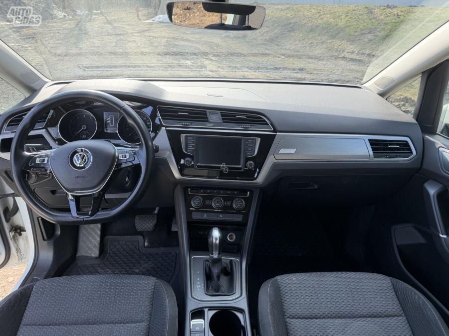 Volkswagen Touran 2016 in Vilnius, with an engine capacity of 1.40 L and mileage of 306 thousand km for 6700 €, photo 10 on AUTOMOTO.COM.LV