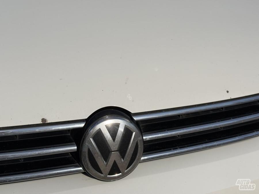 Volkswagen Touran 2016 in Vilnius, with an engine capacity of 1.40 L and mileage of 306 thousand km for 6700 €, photo 14 on AUTOMOTO.COM.LV