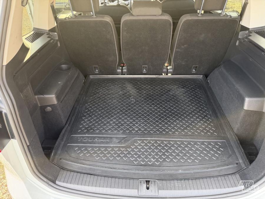 Volkswagen Touran 2016 in Vilnius, with an engine capacity of 1.40 L and mileage of 306 thousand km for 6700 €, photo 15 on AUTOMOTO.COM.LV