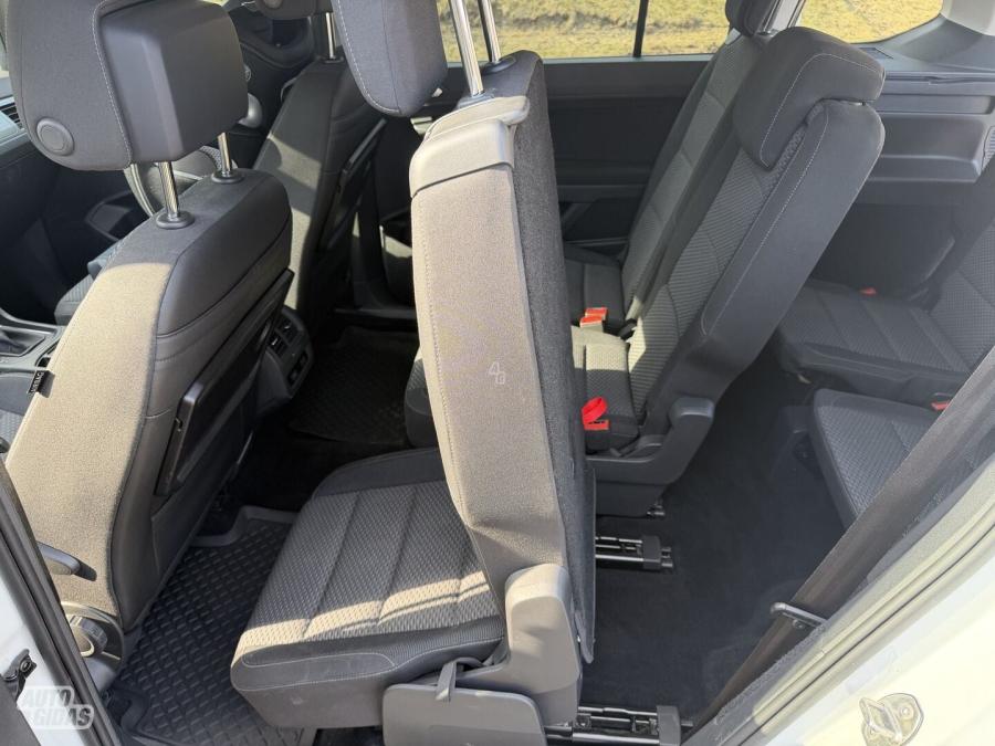 Volkswagen Touran 2016 in Vilnius, with an engine capacity of 1.40 L and mileage of 306 thousand km for 6700 €, photo 17 on AUTOMOTO.COM.LV