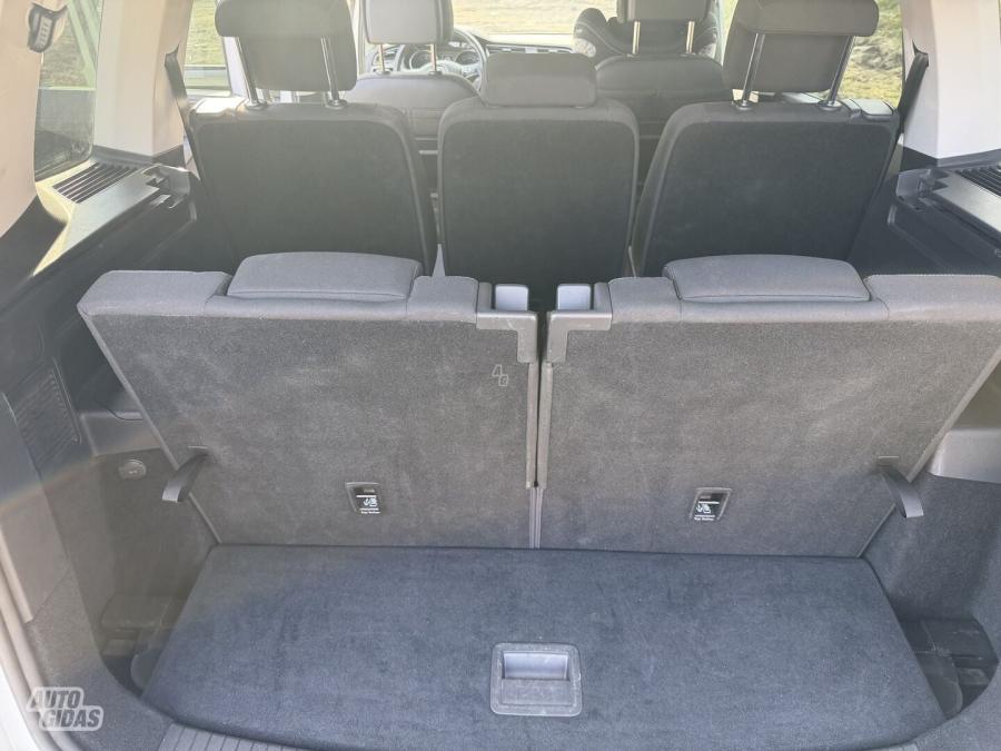 Volkswagen Touran 2016 in Vilnius, with an engine capacity of 1.40 L and mileage of 306 thousand km for 6700 €, photo 19 on AUTOMOTO.COM.LV