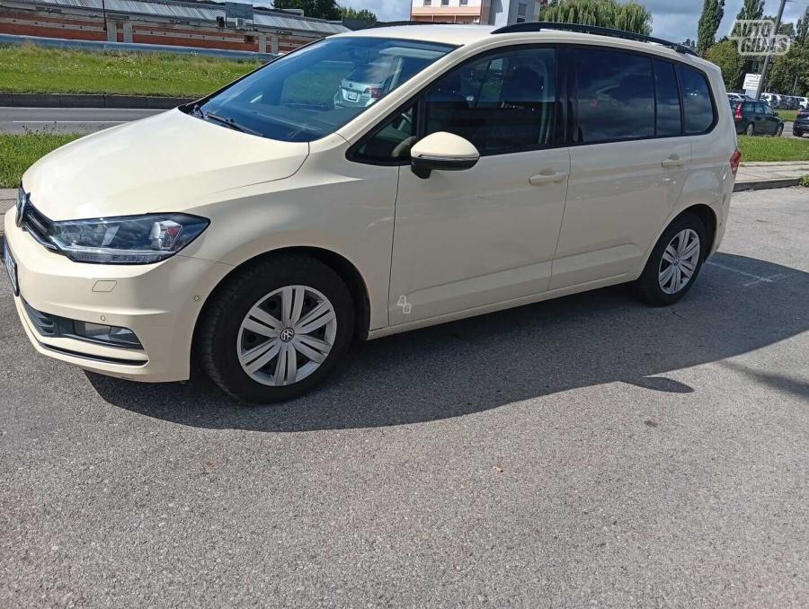 Volkswagen Touran 2016 in Kaunas, with an engine capacity of 2.00 L and mileage of 285 thousand km for 6650 €, photo 3 on AUTOMOTO.COM.LV