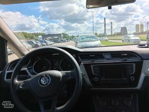 Volkswagen Touran 2016 in Kaunas, with an engine capacity of 2.00 L and mileage of 285 thousand km for 6650 €, photo 4 on AUTOMOTO.COM.LV