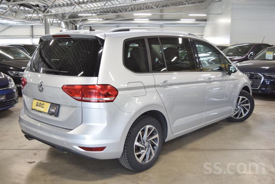 Volkswagen Touran 2017 in Riga, with an engine capacity of 1.40 L and mileage of 79 thousand km for 16700 €, photo 2 on AUTOMOTO.COM.LV