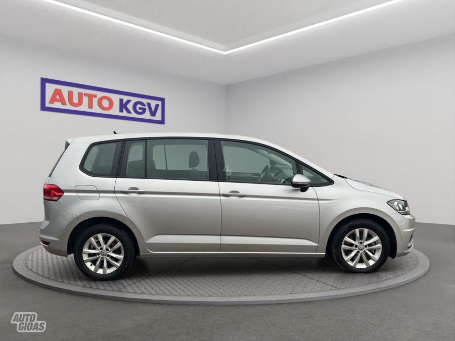 Volkswagen Touran 2017 in Kaunas, with an engine capacity of 1.60 L and mileage of 160 thousand km for 10299 €, photo 6 on AUTOMOTO.COM.LV
