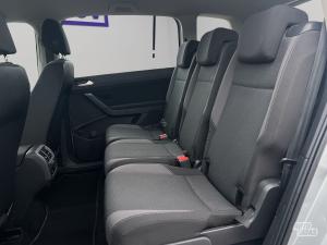 Volkswagen Touran 2017 in Kaunas, with an engine capacity of 1.60 L and mileage of 160 thousand km for 10299 €, photo 11 on AUTOMOTO.COM.LV