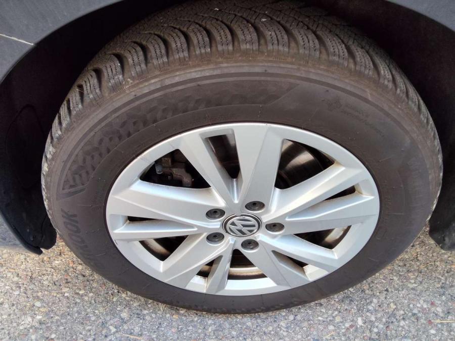 Volkswagen Touran 2019 Viļņa, ar dzinēja tilpumu 1.50 L un nobraukumu 209 tūkst. km par 11190 €, foto 24 vietnē AUTOMOTO.COM.LV
