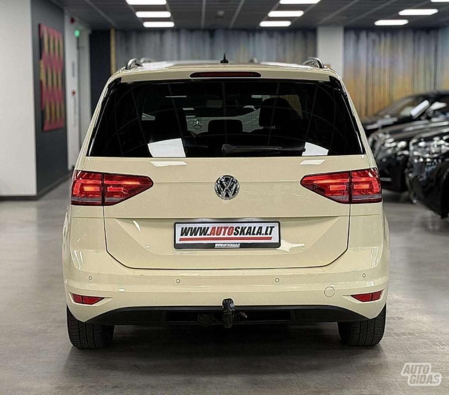 Volkswagen Touran 2020 Klaipėda, ar dzinēja tilpumu 2.00 L un nobraukumu 261 tūkst. km par 12750 €, foto 3 vietnē AUTOMOTO.COM.LV