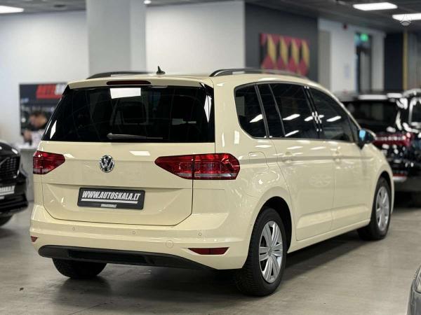Volkswagen Touran 2020 Klaipėda, ar dzinēja tilpumu 1.97 L un nobraukumu 313 tūkst. km par 12200 €, foto 2 vietnē AUTOMOTO.COM.LV