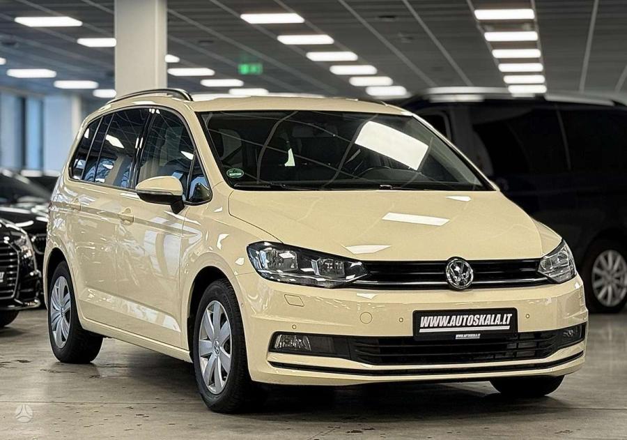 Volkswagen Touran 2020 in Klaipeda, with an engine capacity of 1.97 L and mileage of 313 thousand km for 11200 €, photo 21 on AUTOMOTO.COM.LV