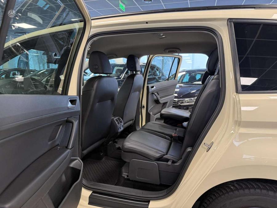 Volkswagen Touran 2020 in Klaipeda, with an engine capacity of 1.97 L and mileage of 313 thousand km for 11200 €, photo 25 on AUTOMOTO.COM.LV