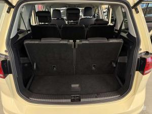 Volkswagen Touran 2020 in Klaipeda, with an engine capacity of 1.97 L and mileage of 313 thousand km for 11200 €, photo 26 on AUTOMOTO.COM.LV