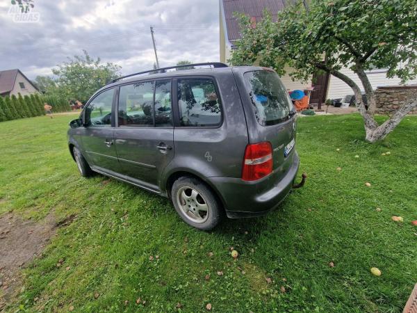 Volkswagen Touran 2026 Anykščiai, ar dzinēja tilpumu 1.90 L un nobraukumu 320 tūkst. km par 460 €, foto  vietnē AUTOMOTO.COM.LV