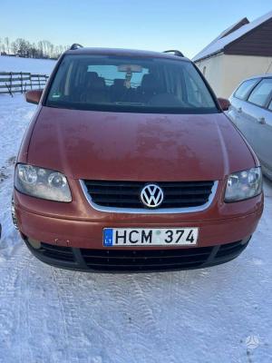 Oranžs Volkswagen Touran 2007 Prienai, ar dzinēja tilpumu 1.90 L un nobraukumu 307 tūkst. km par 890 €, foto 3 vietnē AUTOMOTO.COM.LV
