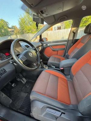 Oranžs Volkswagen Touran 2007 Kauņa, ar dzinēja tilpumu 1.97 L un nobraukumu 305 tūkst. km par 2950 €, foto 8 vietnē AUTOMOTO.COM.LV
