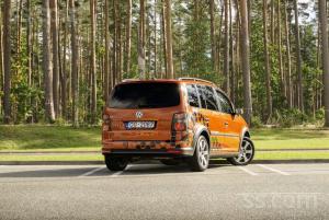 Oranžs Volkswagen Touran 2008 Rīga, ar dzinēja tilpumu 1.40 L un nobraukumu 261 tūkst. km par 4690 €, foto 5 vietnē AUTOMOTO.COM.LV