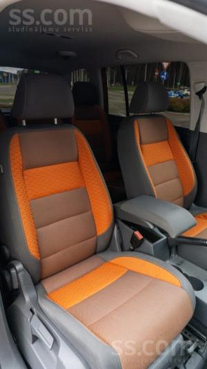Oranžs Volkswagen Touran 2008 Rīga, ar dzinēja tilpumu 1.40 L un nobraukumu 261 tūkst. km par 4690 €, foto 25 vietnē AUTOMOTO.COM.LV
