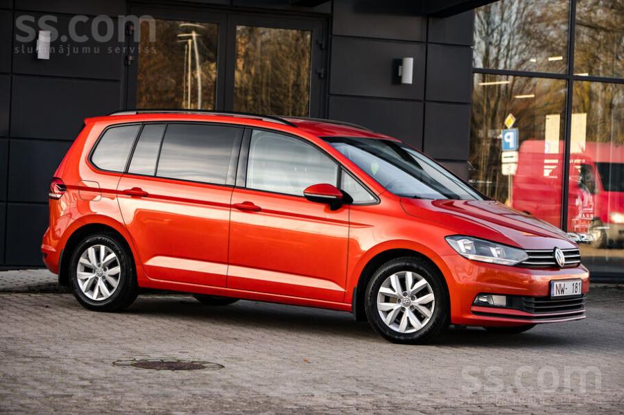 Orange Volkswagen Touran 2016 in Jelgava, with an engine capacity of 1.60 L and mileage of 0 thousand km for 10999 €, photo 8 on AUTOMOTO.COM.LV