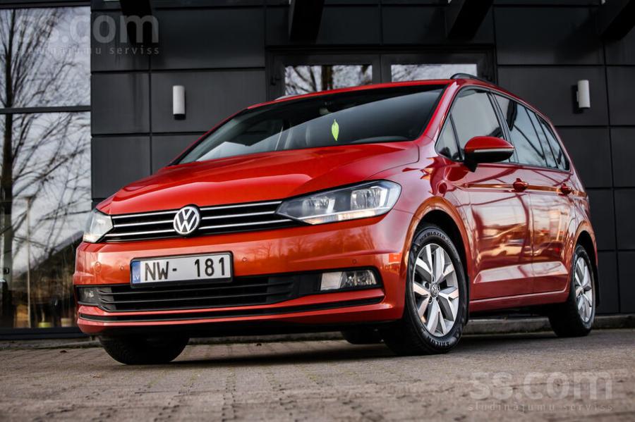 Orange Volkswagen Touran 2016 in Jelgava, with an engine capacity of 1.60 L and mileage of 0 thousand km for 8800 €, photo 5 on AUTOMOTO.COM.LV