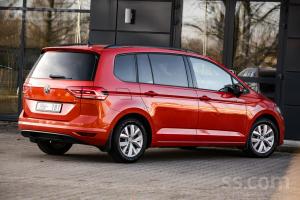 Orange Volkswagen Touran 2016 in Jelgava, with an engine capacity of 1.60 L and mileage of 0 thousand km for 8800 €, photo 12 on AUTOMOTO.COM.LV