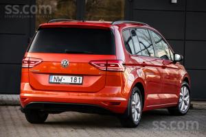 Orange Volkswagen Touran 2016 in Jelgava, with an engine capacity of 1.60 L and mileage of 0 thousand km for 8800 €, photo 13 on AUTOMOTO.COM.LV