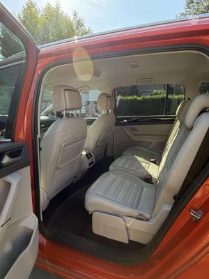 Oranžs Volkswagen Touran 2016 Viļņa, ar dzinēja tilpumu 1.97 L un nobraukumu 225 tūkst. km par 14500 €, foto 6 vietnē AUTOMOTO.COM.LV