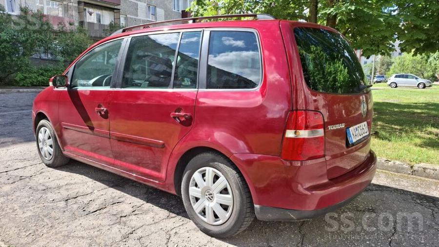 Красный Фольксваген Туран 2003 в Даугавпилс, объемом двигателя 1.90 л и пробегом 283 тыс. км за 2350 €, фото 5 на AUTOMOTO.COM.LV